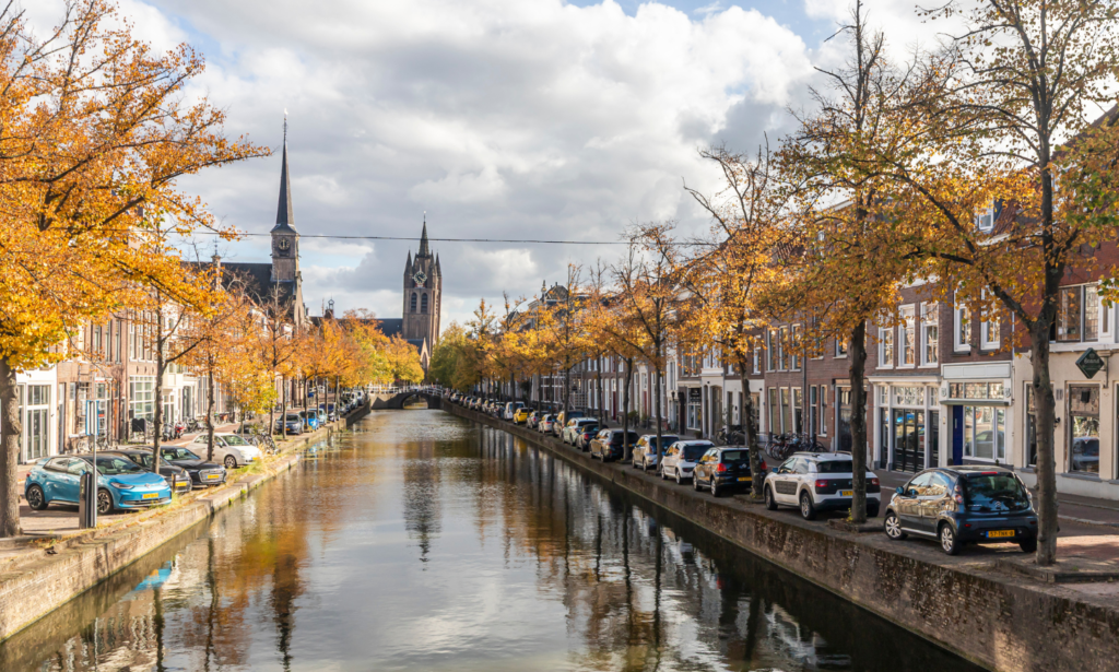 Haaglanden Woningmarkt Q3 2025: Vraag blijft groot, prijsstijging vlakt ...